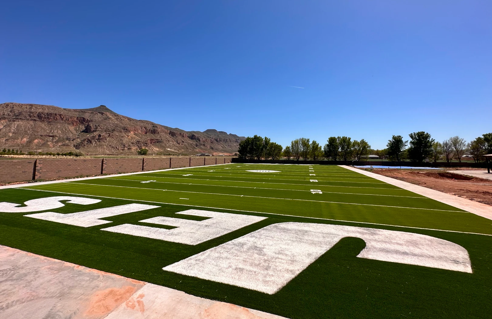 5 Signs It’s Time to Replace or Upgrade Your Sports Field